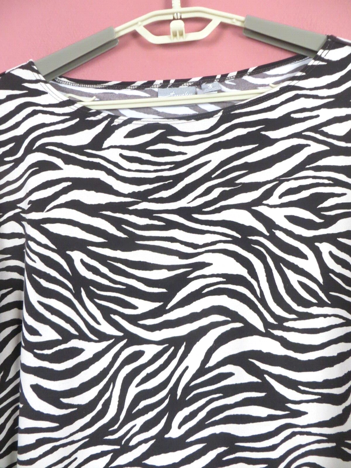 TB13252- CHICOS TRAVELERS Women's Polyester Asymmetric Top Animal Zebra ...