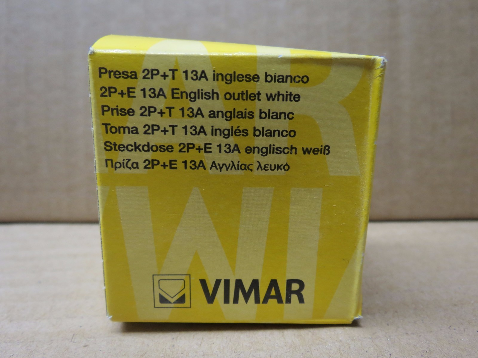 VIMAR IDEA SINGLE 2P+E 13 Amp 250 Volt SICURY POWER OUTLET #16260.B ...