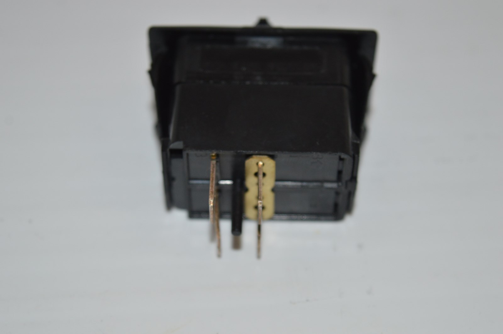 NEW OEM SEA RAY ROCKER SWITCH BODY PART # 670521 SEARAY 1544196 | eBay