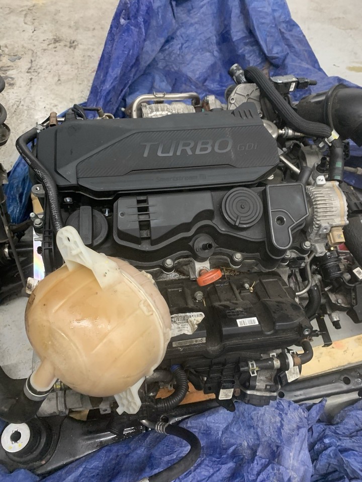 KIA Sportage 2 Isg 1.6 petrol T-Gdi 148 2WD ISG Complete engine ...