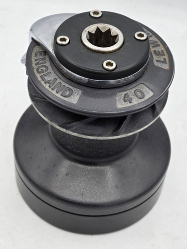Lewmar 40 Wave Grip Self Tailing Two Speed Winch - Excellent Condition ...