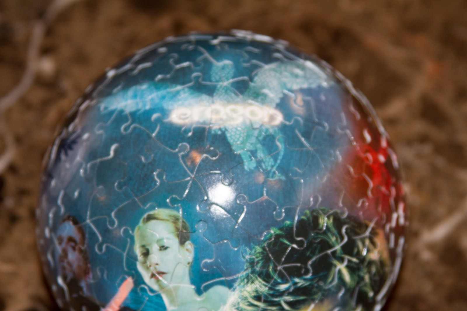 Eragon 3D Sphere Puzzle Ball (240-Piece Esphera 360 Degree Puzzle) 6 ...