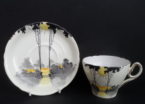 A Shelley "Sunrise & Tall trees" 12851 Cambridge shape tea cup & saucer ...
