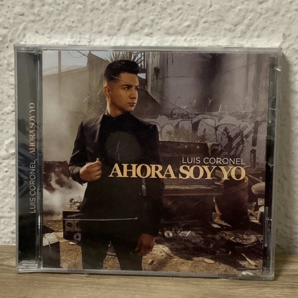 Luis Coronel Cover Photos