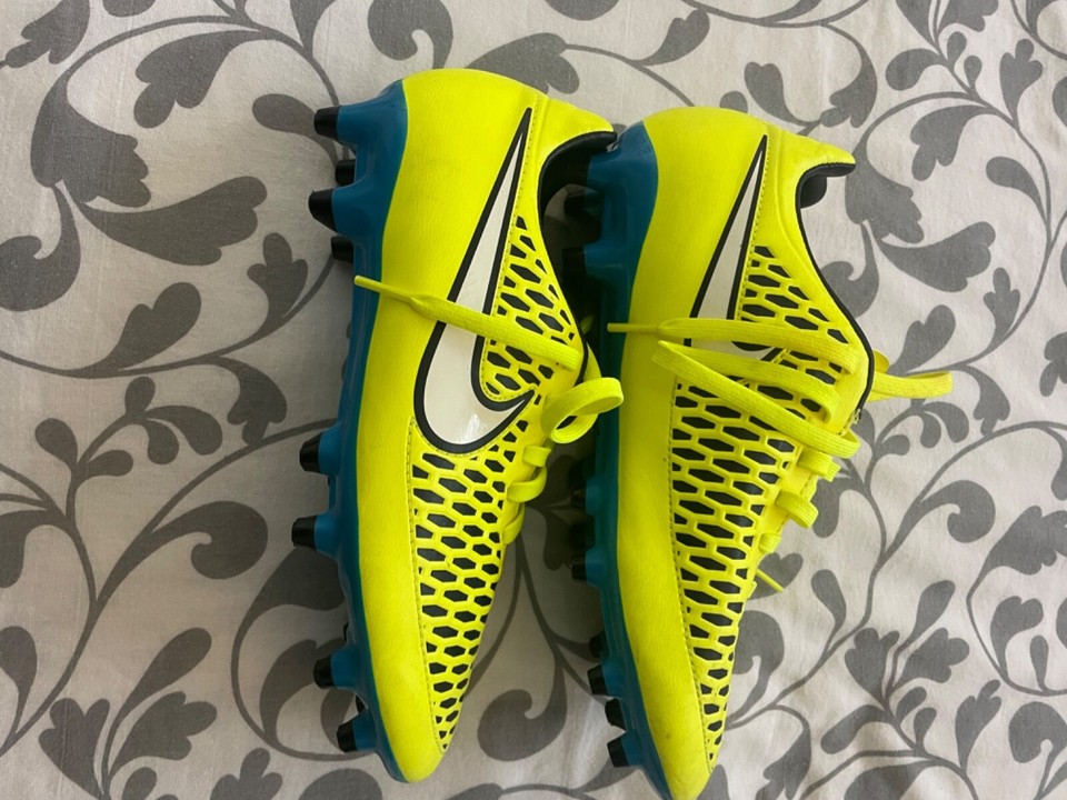 Nike Magista Yellow. Mens 7 kids | eBay