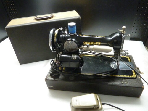 VINTAGE Simplex Sewing Machine WITH CASE | eBay