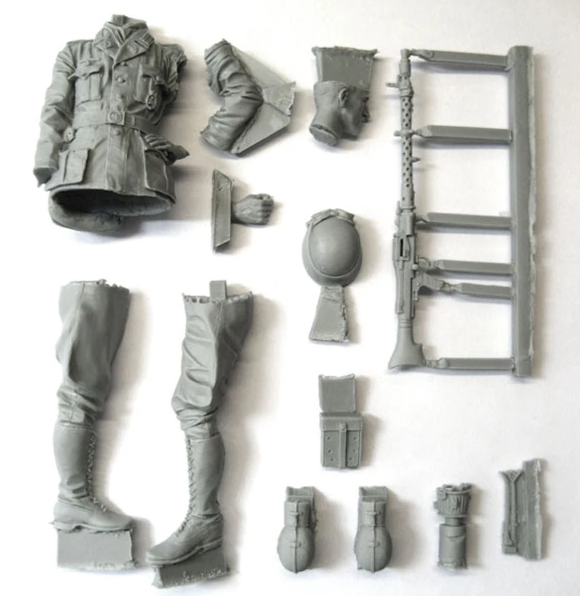 1 / 16 Resin Model Military Theme Army Infantry Soldier Heavy Gunner ...