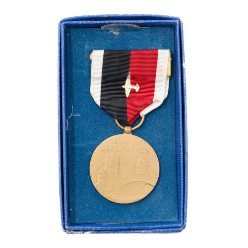 WWII Army of Occupation Medal in Box Original Berlin Airlift Device | eBay