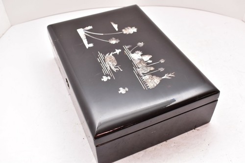 Antique Chinese Mother of Pearl Abalone Shell Wood jewelry Box Lacquer ...