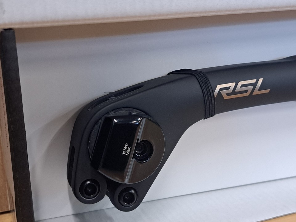 NEW Bontrager RSL Carbon Seatpost / 27.2 / 330mm Length / 20mm Offset ...