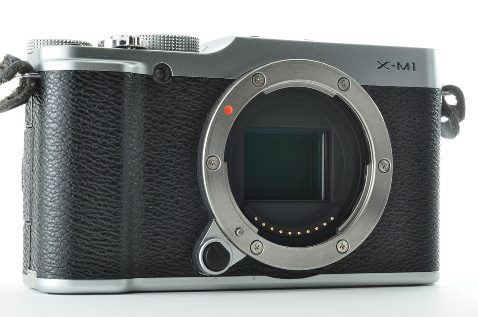 [Near Mint] Fujifilm X-M1 Compact System 16MP Digital Camera Silver ...