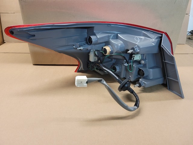 26550-4af0a Nissan Combination Lamp Assy-rear RH 265504AF0A Genuine OEM ...