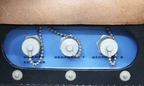 Bison 1550 Instruments Signal Enhancement Seismograph and Case | eBay