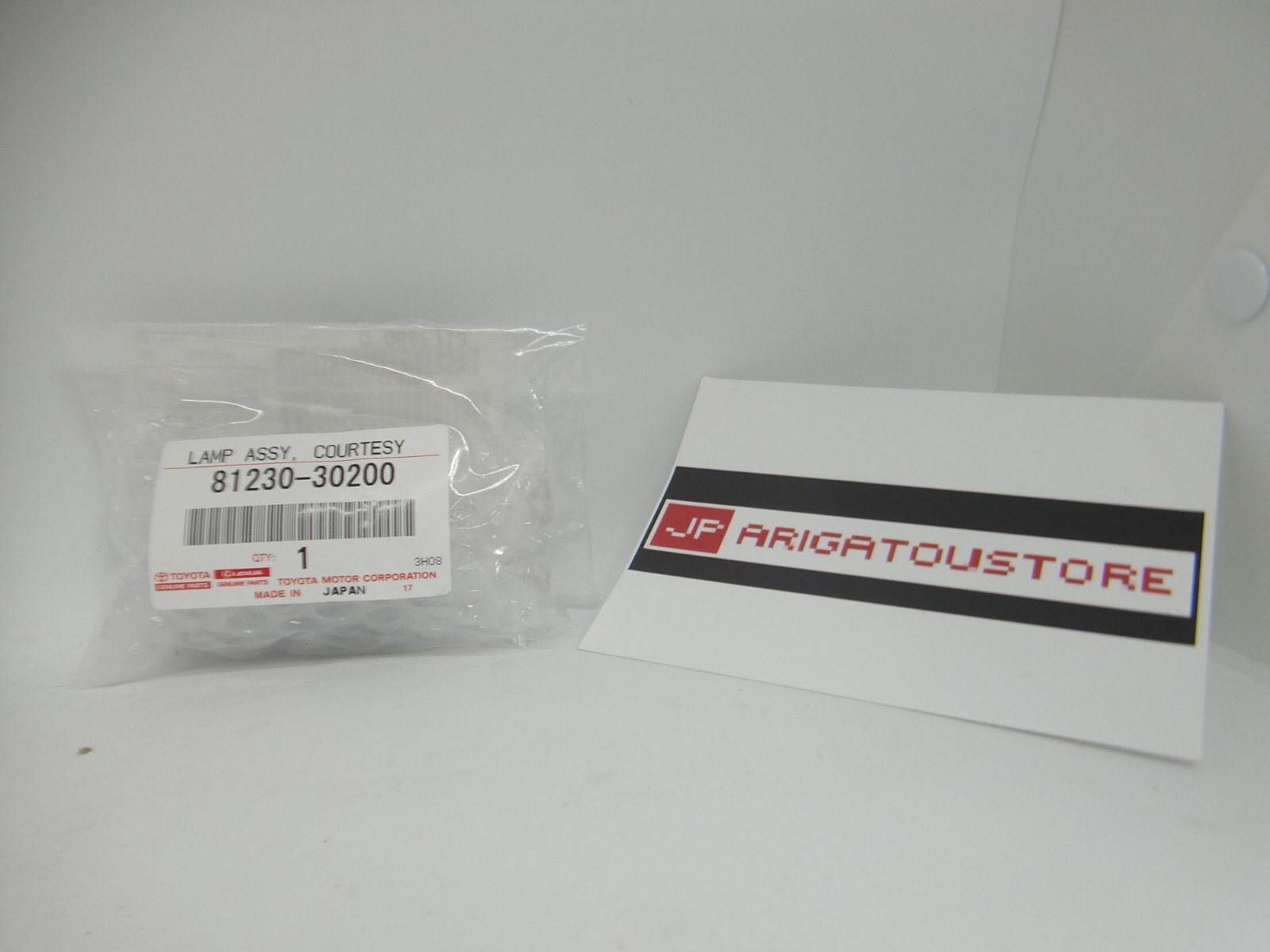 Toyota 81230-30200 Courtesy Lamp Assembly | eBay