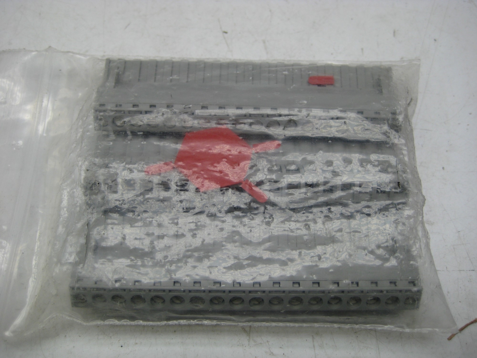 Schneider Electric 170XTS00100 3 Screw Terminal Strip 18p in 2 5qmm for ...