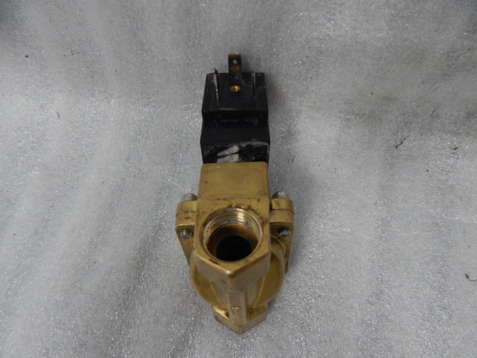 E-MC SLP15-130E4 24V DC 13W D04-3106 Solenoid valve and coil 1/2" FPT ...