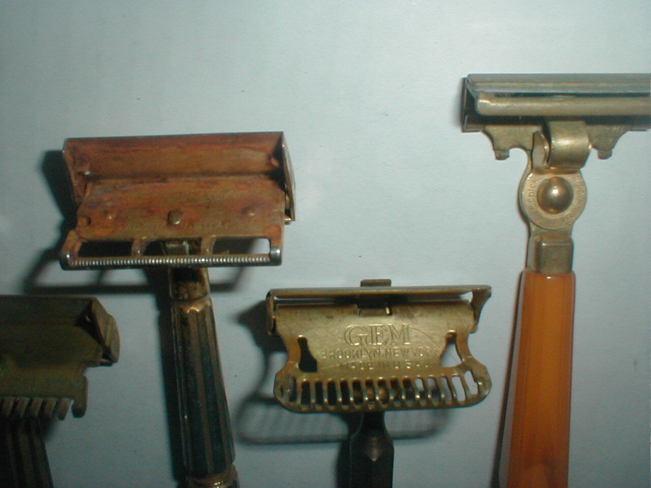 VTG Straight Edge Mechanical Razor Shaver LOT Brass GEM Junior Bakelite ...