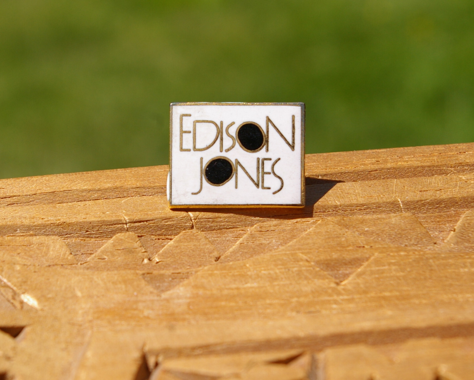 Edison Jones 3/4" Gold Tone Metal & Enamel Lapel Pin Pinback | eBay