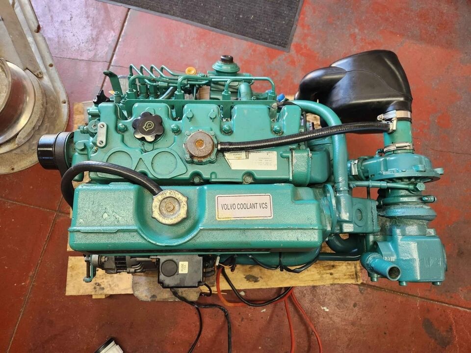 2017 Volvo Penta D2-60 Marine Diesel 60 HP Sailboat Engine Runs Perfect ...