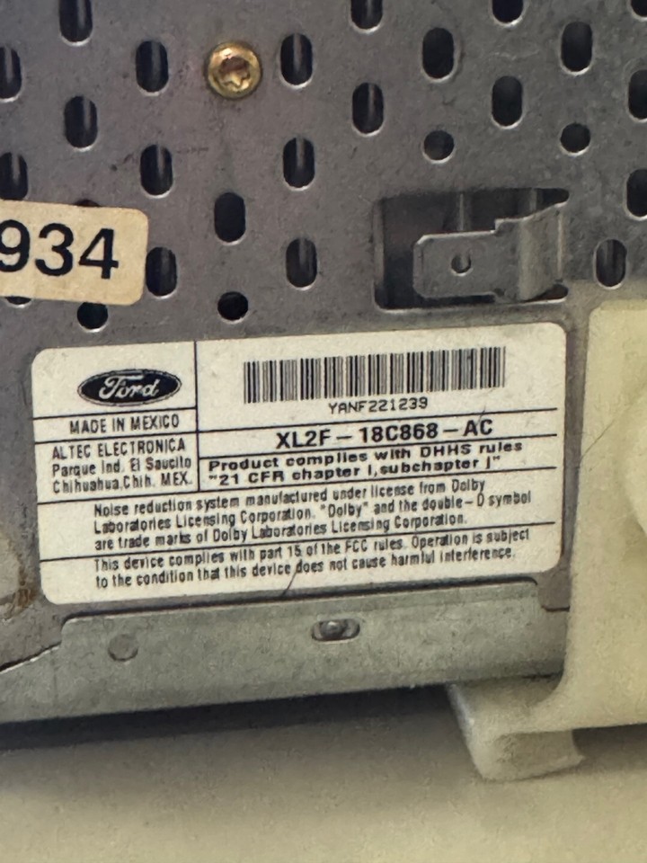 2000 Ford Excursion 6 Disc CD Player Cassette AM/FM Radio | eBay