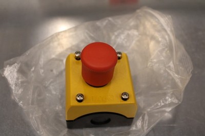 EATON M22-C1-M1H, CONTROL STATION PUSH PULL E-STOP 1NC CONTACT | eBay