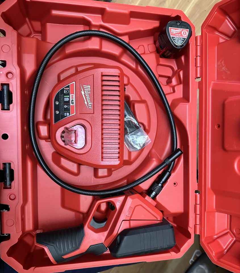Milwaukee M12 2315-21 M-Spector Flex 3 Ft. Cordless Inspection Camera ...