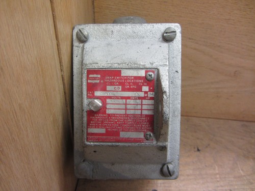 Cooper Crouse Hinds DS415 Snap Switch For Hazardous Locations Used CSQ ...