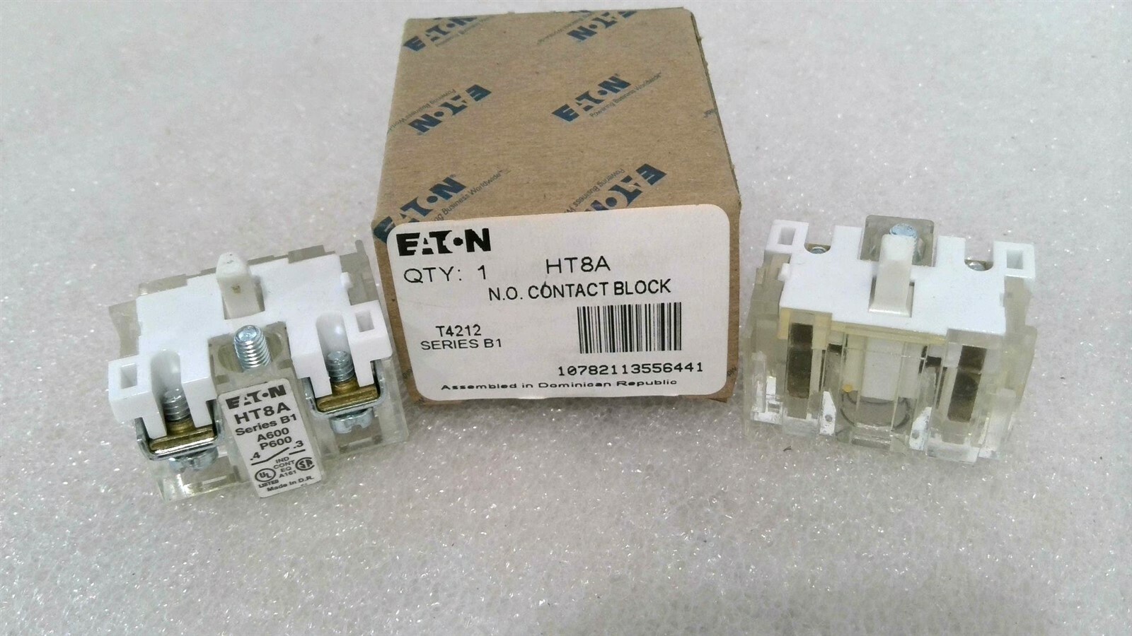 EATON HT8A N.O. CONTACT BLOCK 30mm A600 P600 RATED ( LOT OF 2 ) | eBay