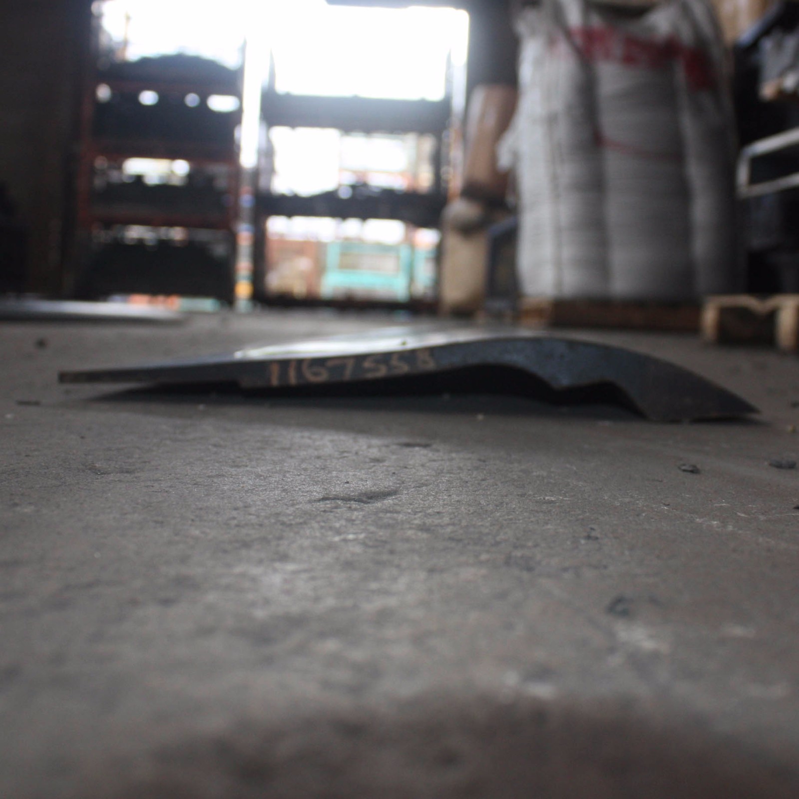 Heavy duty rubber speed hump ramp bump edge safety 1235 x 415 x 45mm | eBay