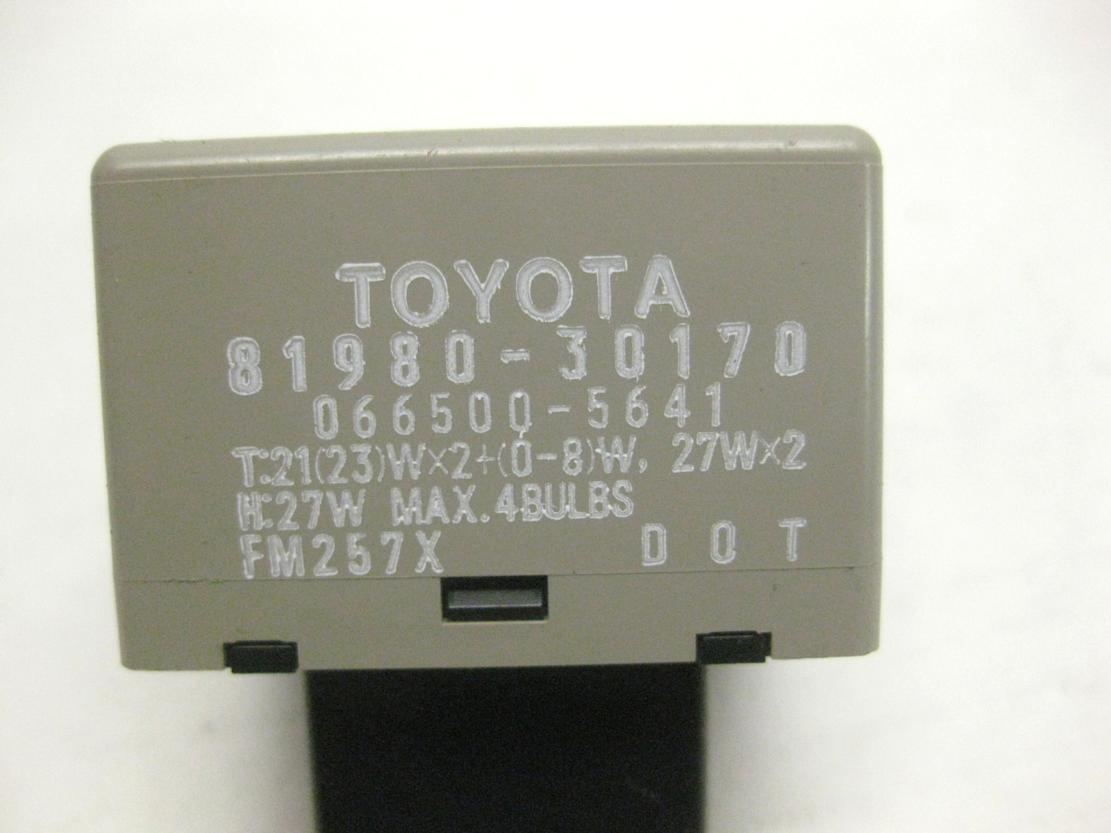 09 TOYOTA CAMRY LEXUS IS250 TURN SIGNAL FLASHER RELAY 81980-30170 OEM ...