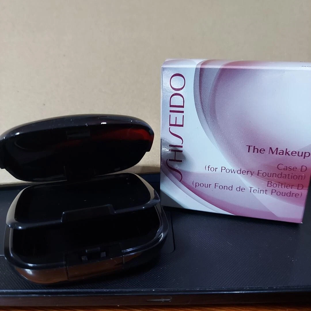 Shiseido The Makeup Powdery Foundation Case | Saubhaya Makeup