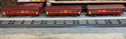 LIONEL PASS CARS 1685 1685 1687 MAROON/VERMILLION PREWAR RED COMET?? | eBay