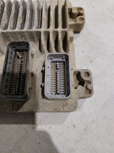 2004 2005 Chevy Silverado 3500 6.6L ECU ECM Engine Control Module ...