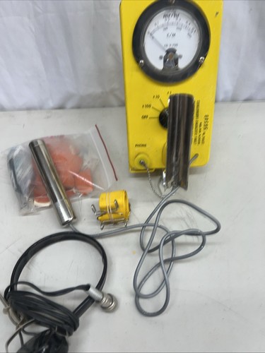 LIONEL CDV-700 MOD. 6b RADIATION DETECTOR/GEIGER COUNTER **BAD METER ...