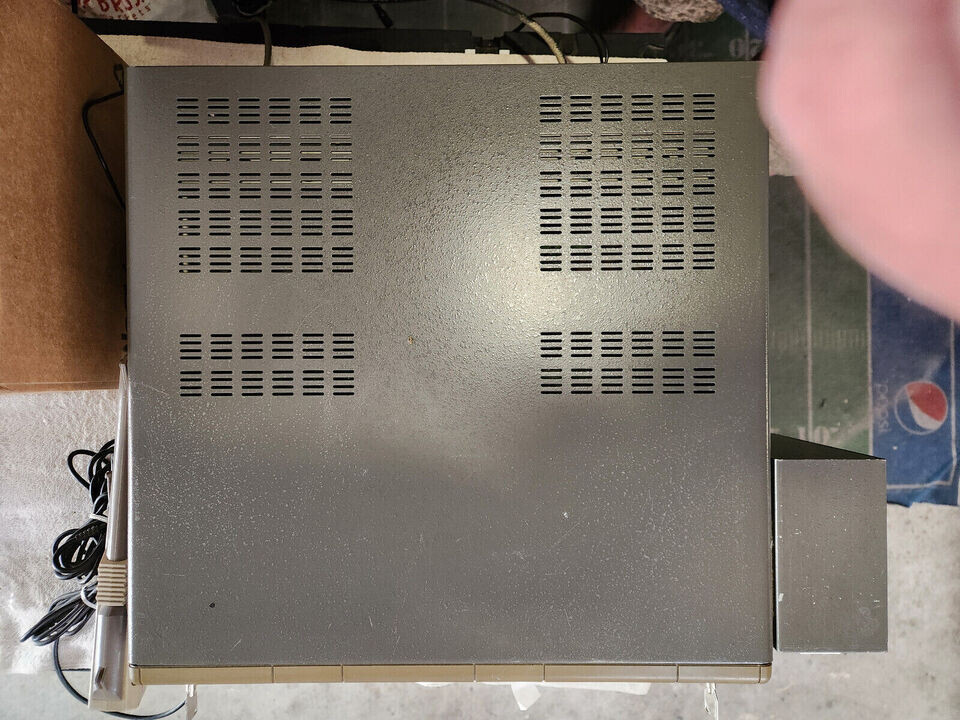 Nintendo NES Famicombox Hotel Console system/10 games/Keys/Coins/Coin ...