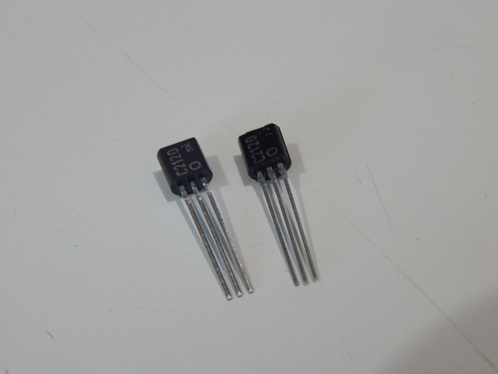 TOSHIBA 2SC2120-O 2SC2120-0 NPN SI-AF POWER OUTPUT TO-92 - LOT OF 2 ...