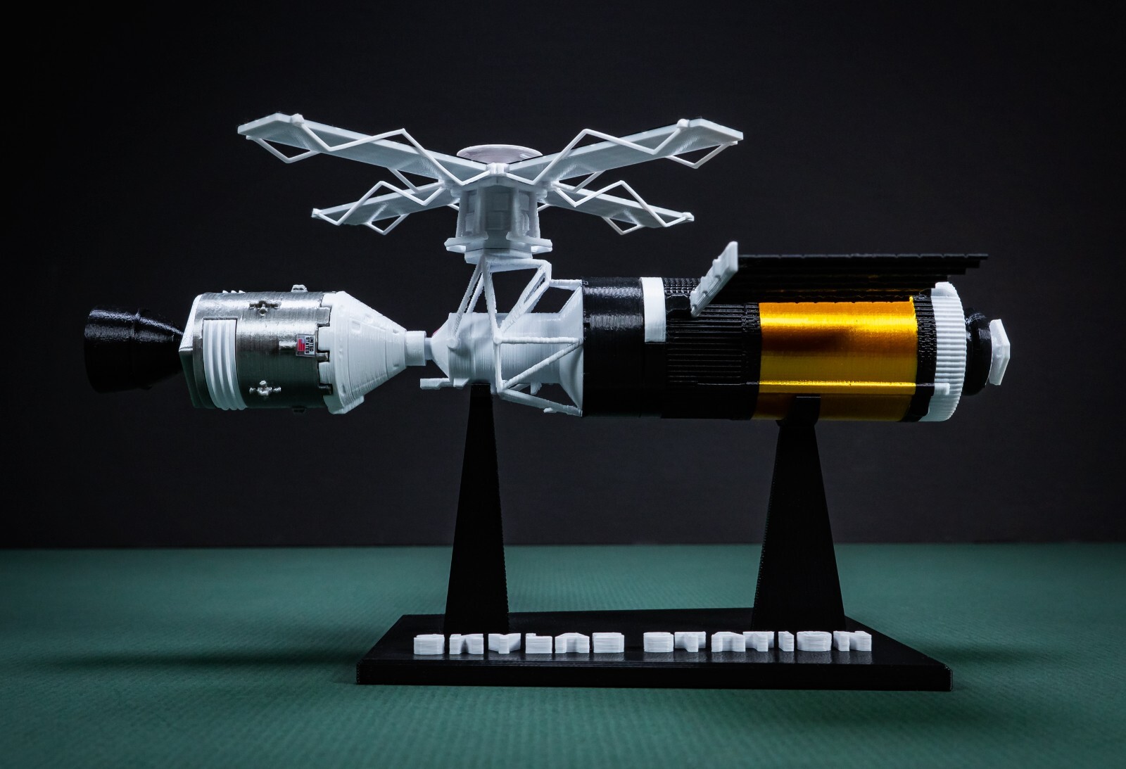 SKYLAB STATION The First American Space Station Saturn Rocket Plastic ...