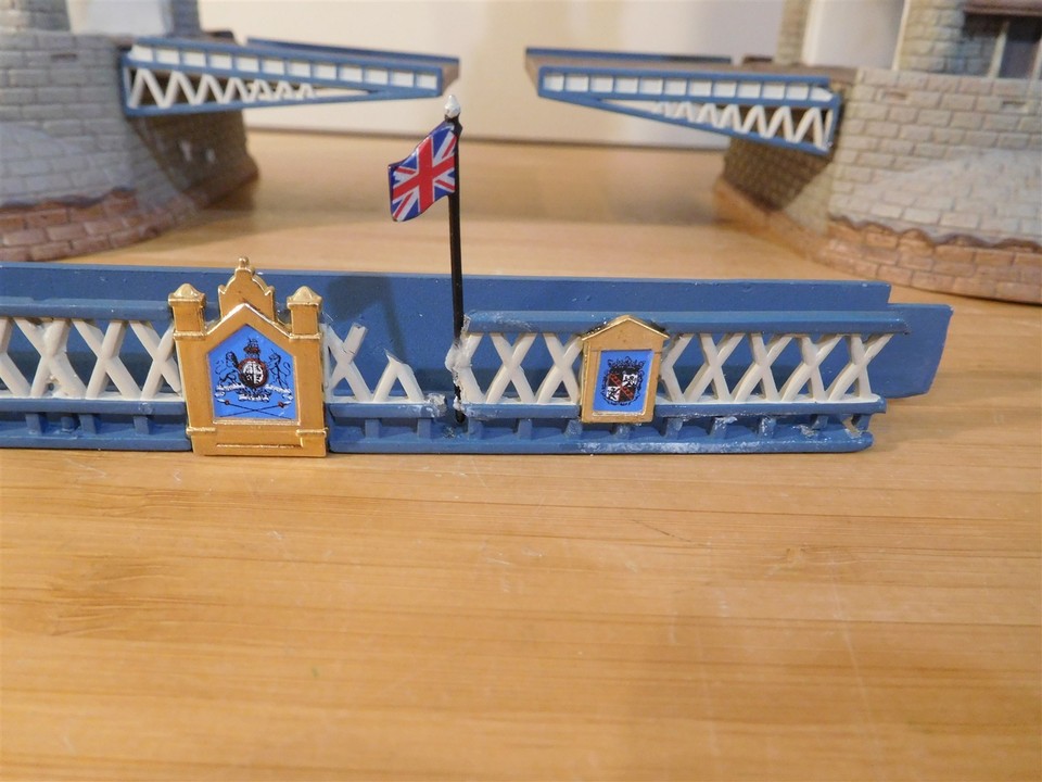 Dept 56 Dickens Village - Tower Bridge of London - #56.58705 - Small ...