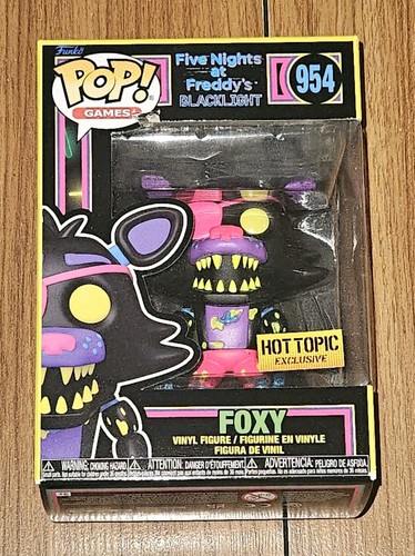 Funko Pop #954 Foxy Five Nights At Freddy's FNAF Blacklight Hot Topic ...
