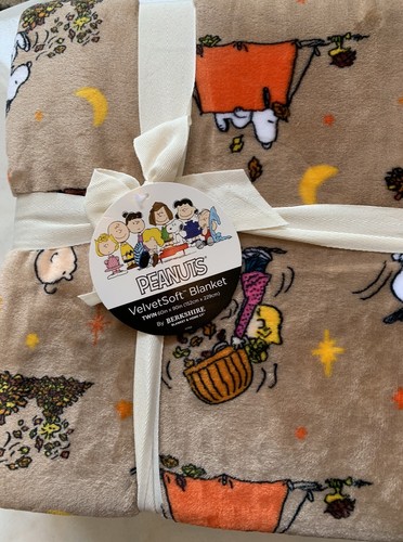 Peanuts Snoopy Twin Throw/Blanket 60”x90” Autumn Fall Foliage Charlie ...