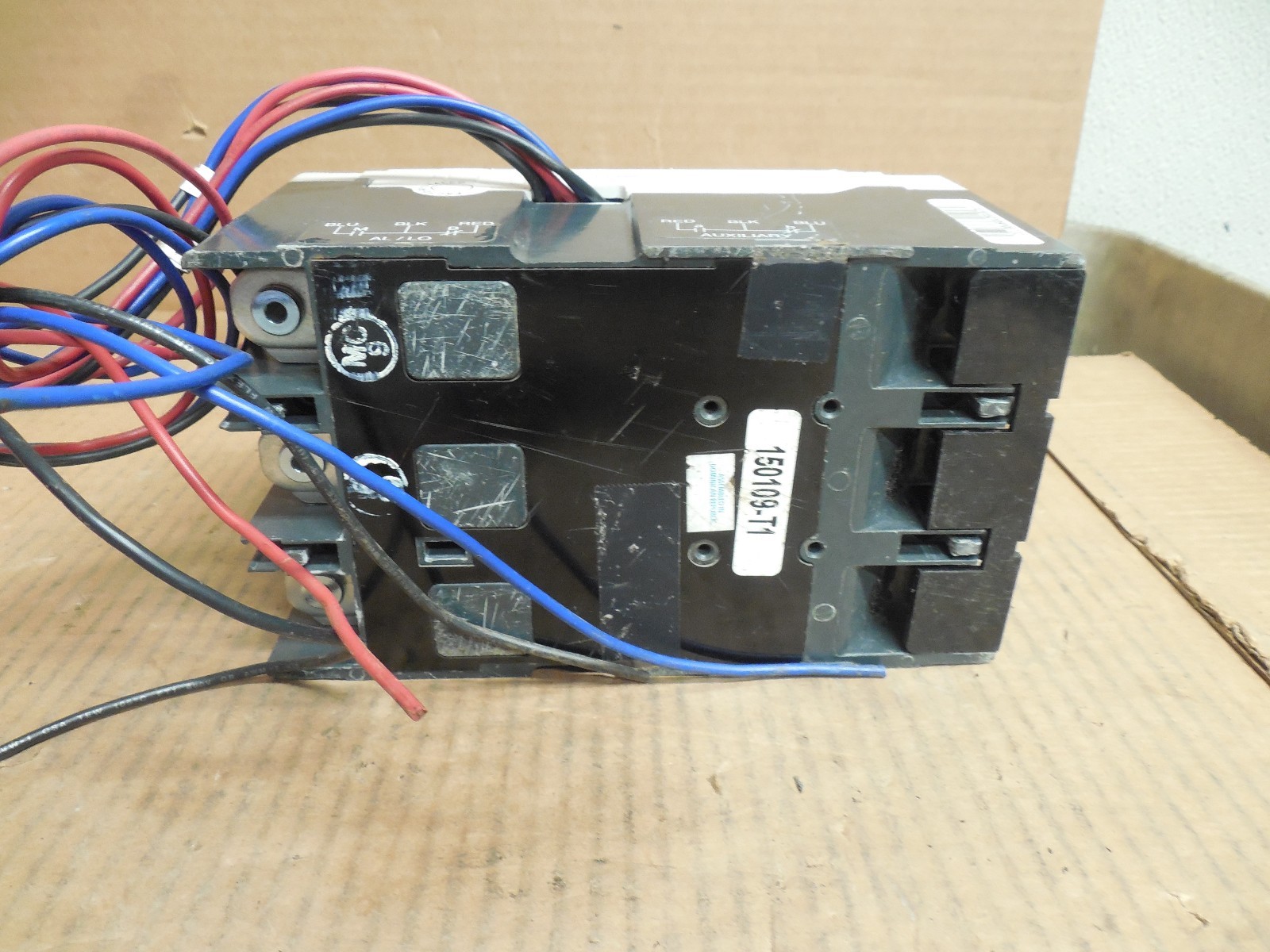EATON SHUNT TRIP CIRCUIT BREAKER JGE3250NN 250A 250 A AMP 600Vac 3 POLE ...