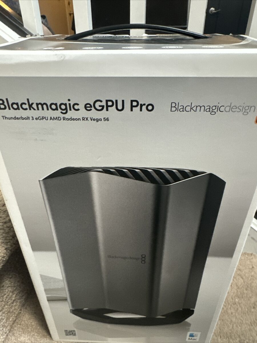 Blackmagic eGPU pro Thunderbolt 3 eGPU aMD Radeon RX Vega 56 Blackmagic eGPU pro Thunderbolt 3 eGPU aMD Radeon RX Vega 56