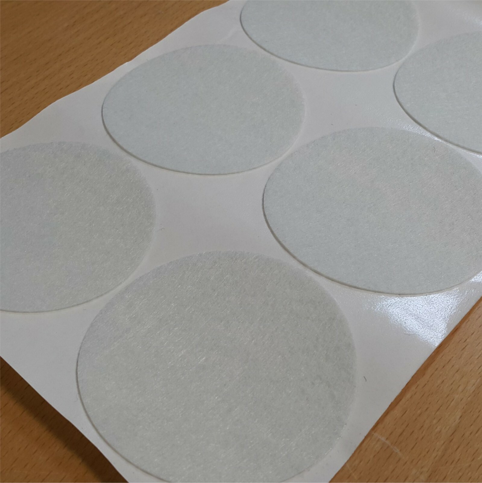 Felt Circles Adhesive Baize Sticky Backing Flock Pads Back White 78mm ...
