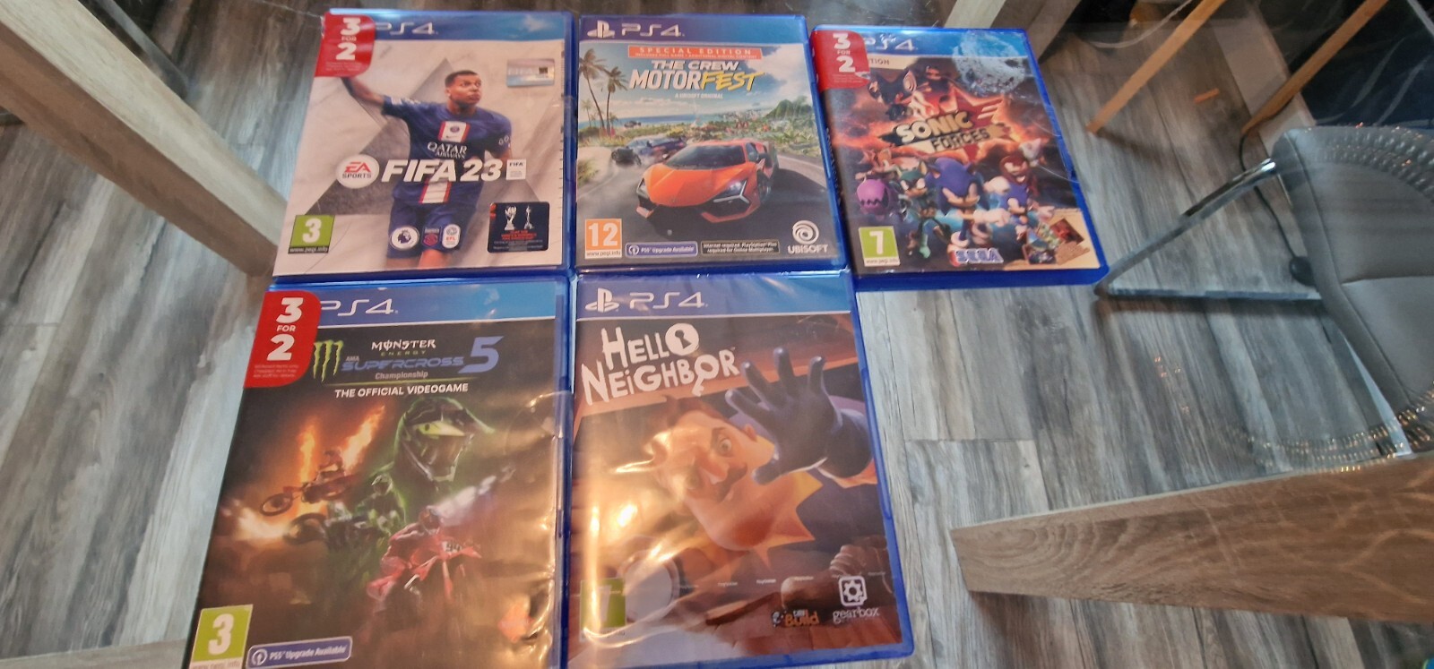 playstation 4 console (boxed), 5 games bundle, 2 controllers, 4 gift ...