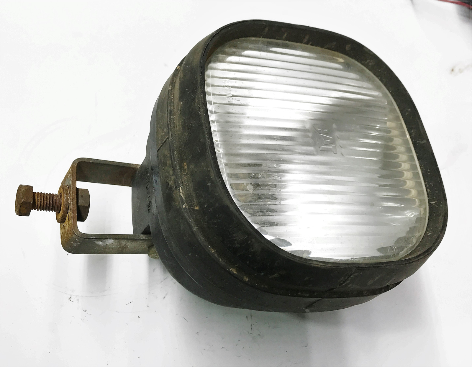 Caterpillar CAT OEM Shock Resistant Headlight Assembly 161-3509 | eBay