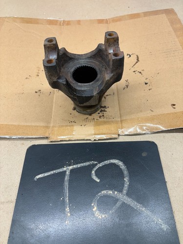 CHEVROLET GMC TRUCK SM465 SM 465 MUNCIE 4 SPEED 2WD TAILSHAFT YOKE YOLK ...