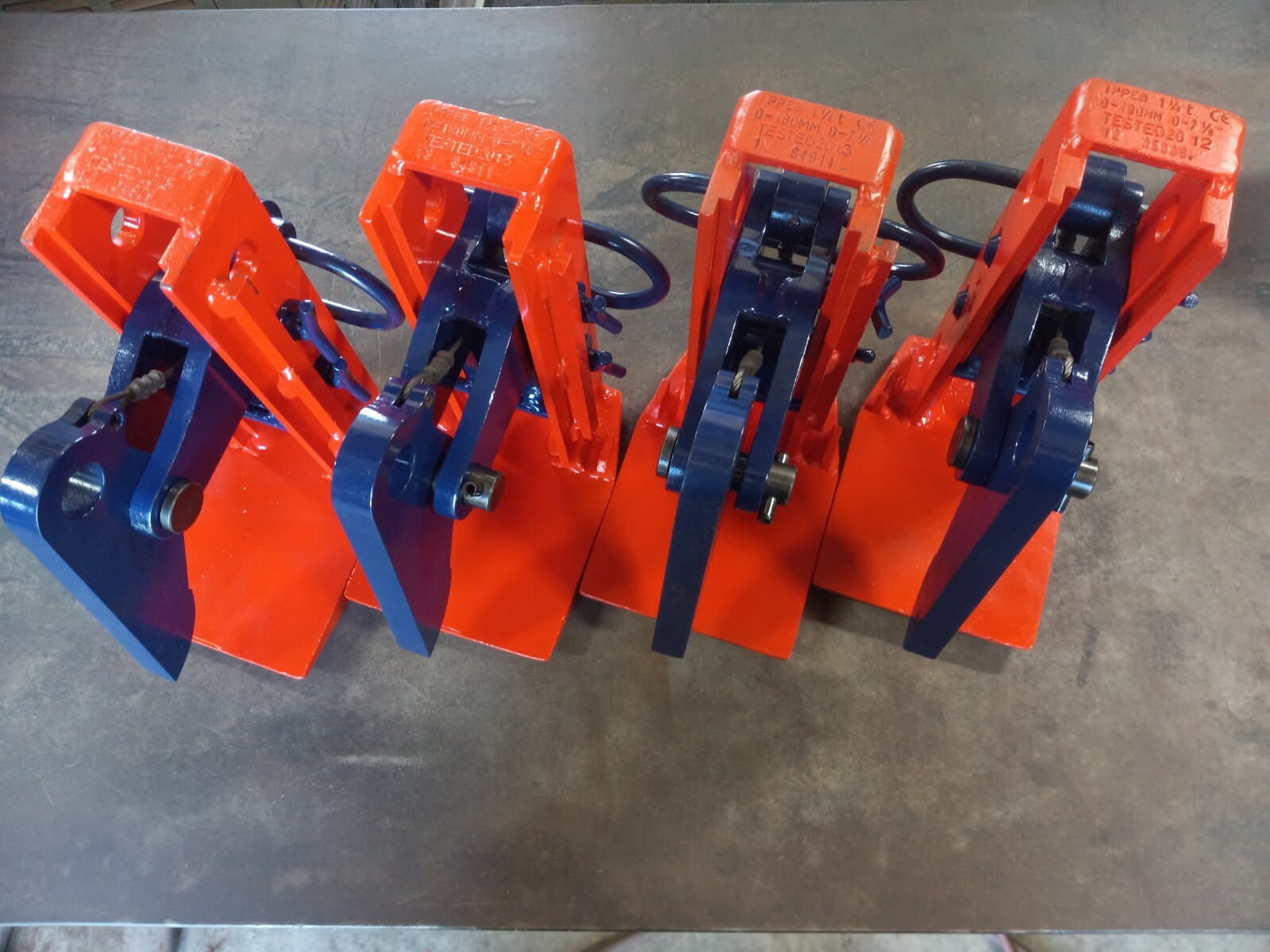 🇳🇱Lot of 4 CROSBY IPPEB 1 1/2 T., IP plate lifting clamps. Grip 0-7 1/8 ...