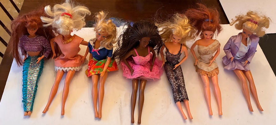 Lot Of 7 Vintage Mattel Barbie Dolls With Clothes straight leg twist ...