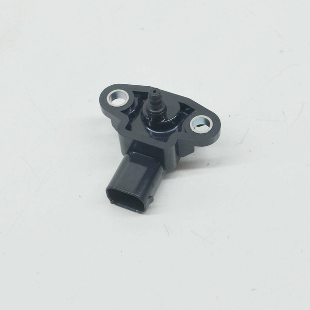 Manifold Absolute Pressure Map Sensor A0051537228 MERCEDES BENZ W203 1. ...