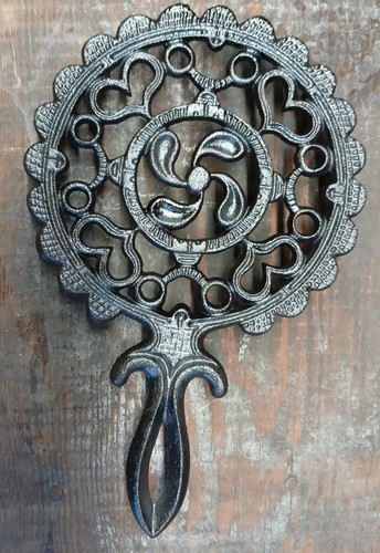 Antique Cast iron Tulep Design Trivet J. Z. H. 1952 John Zimmerman ...